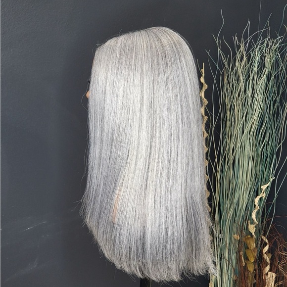Blush | Hair | U Part Gray Wig Really Hair Nice And Full Yucky Texture ...